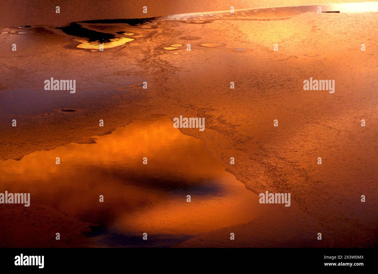 Reflection on ice hi-res stock photography and images - Alamy