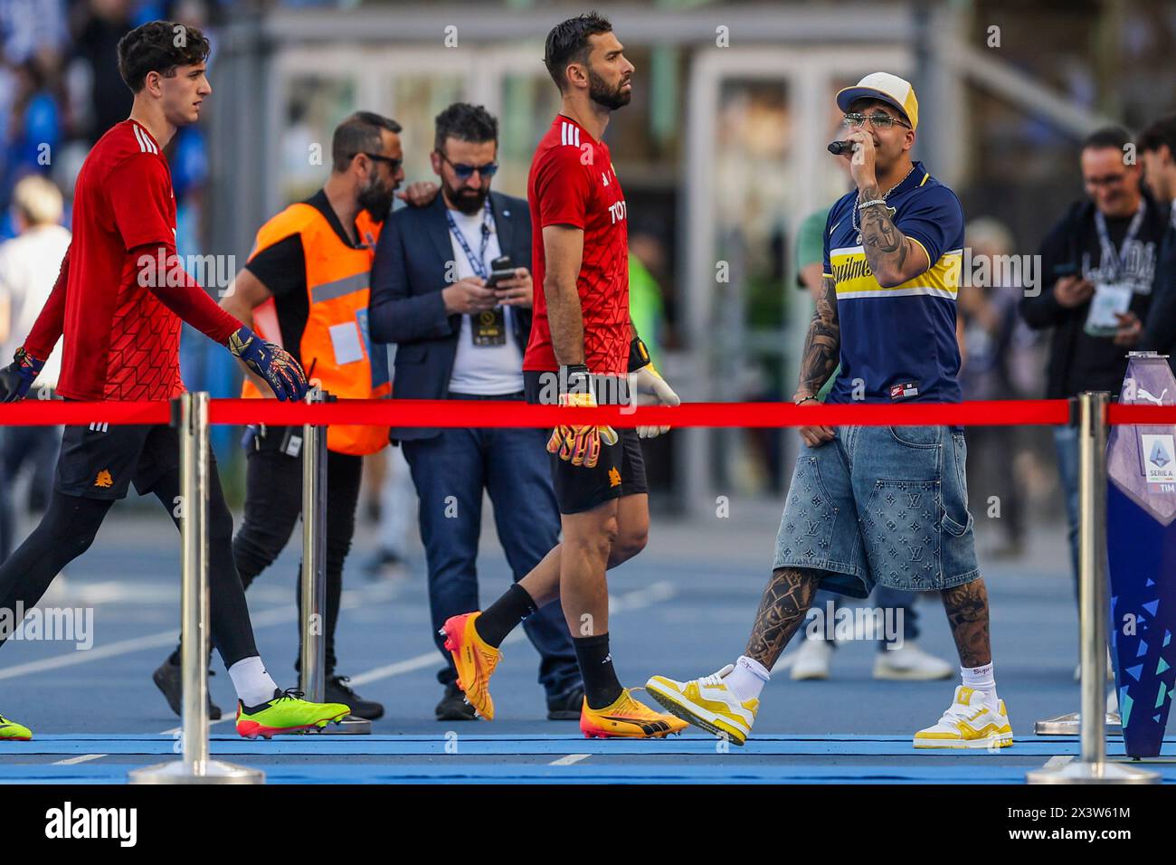 Italian singer Geolier performs live prior the Serie A football match ...