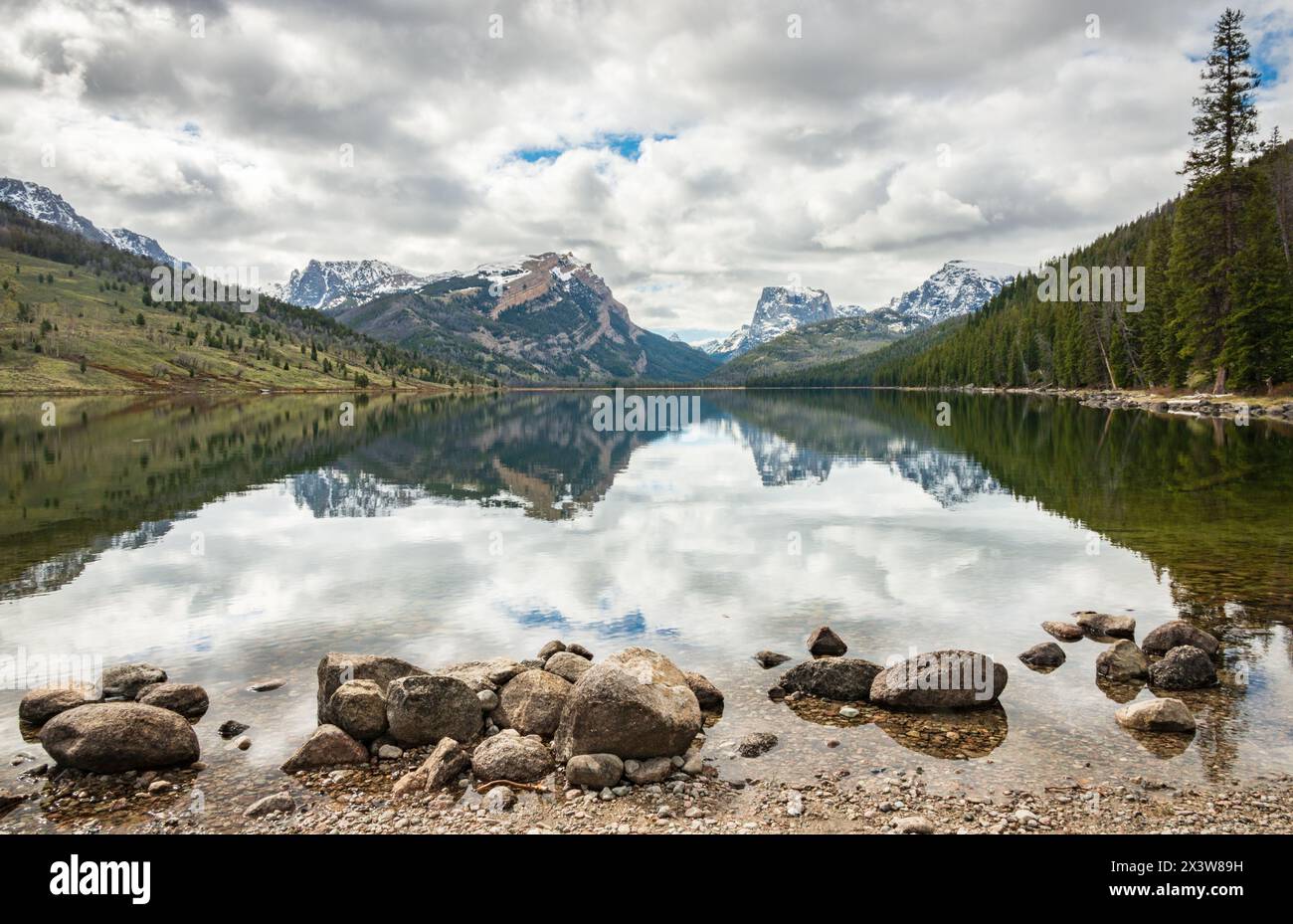 The Wind River Range, Mountain range in Wyoming, USA Stock Photo - Alamy