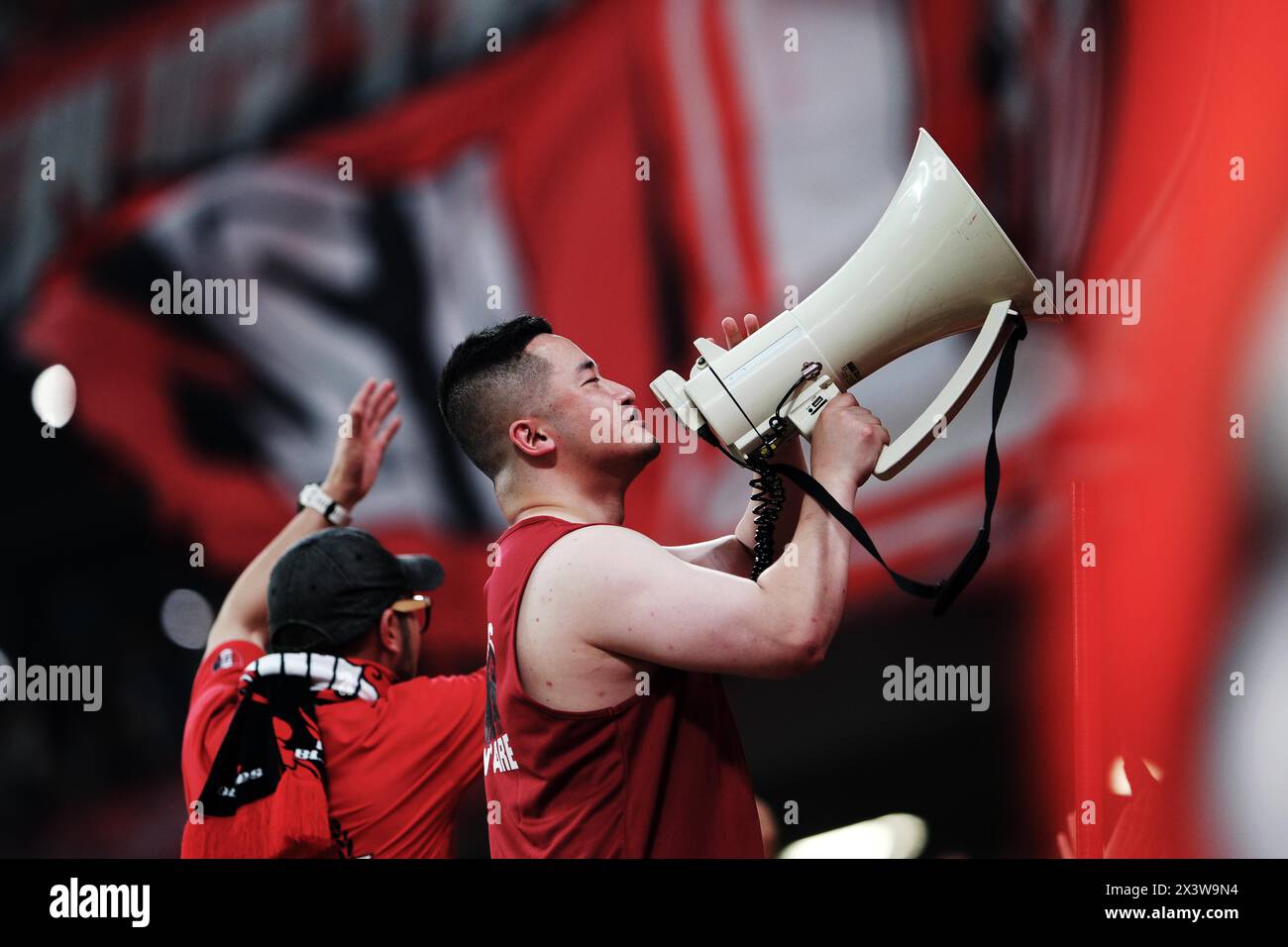 Shandong Taishan Football Club defeated Chengdu Rongcheng Football Club ...