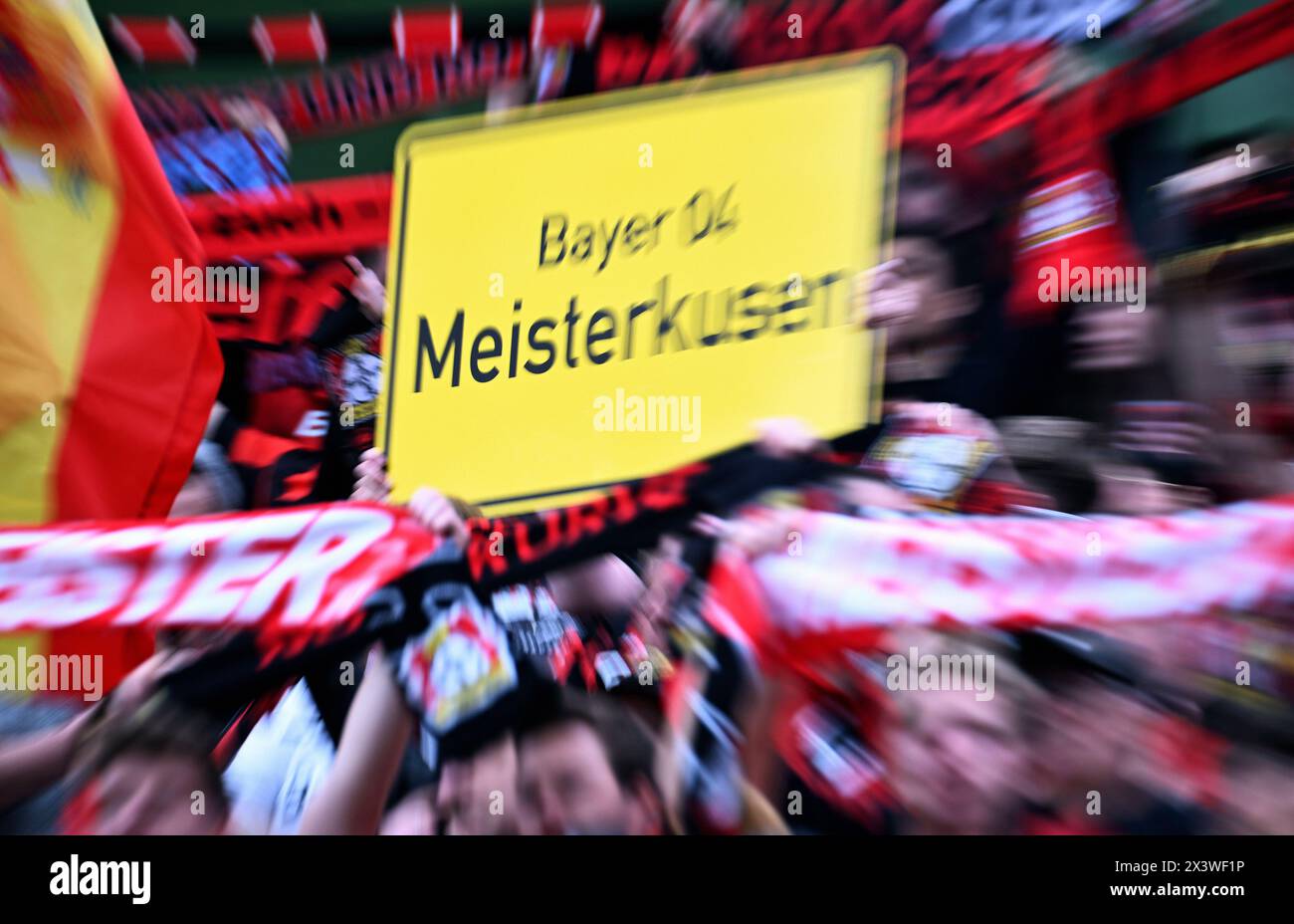 Bundesliga, BayArena Leverkusen; Bayer Leverkusen vs VfB Stuttgart ...