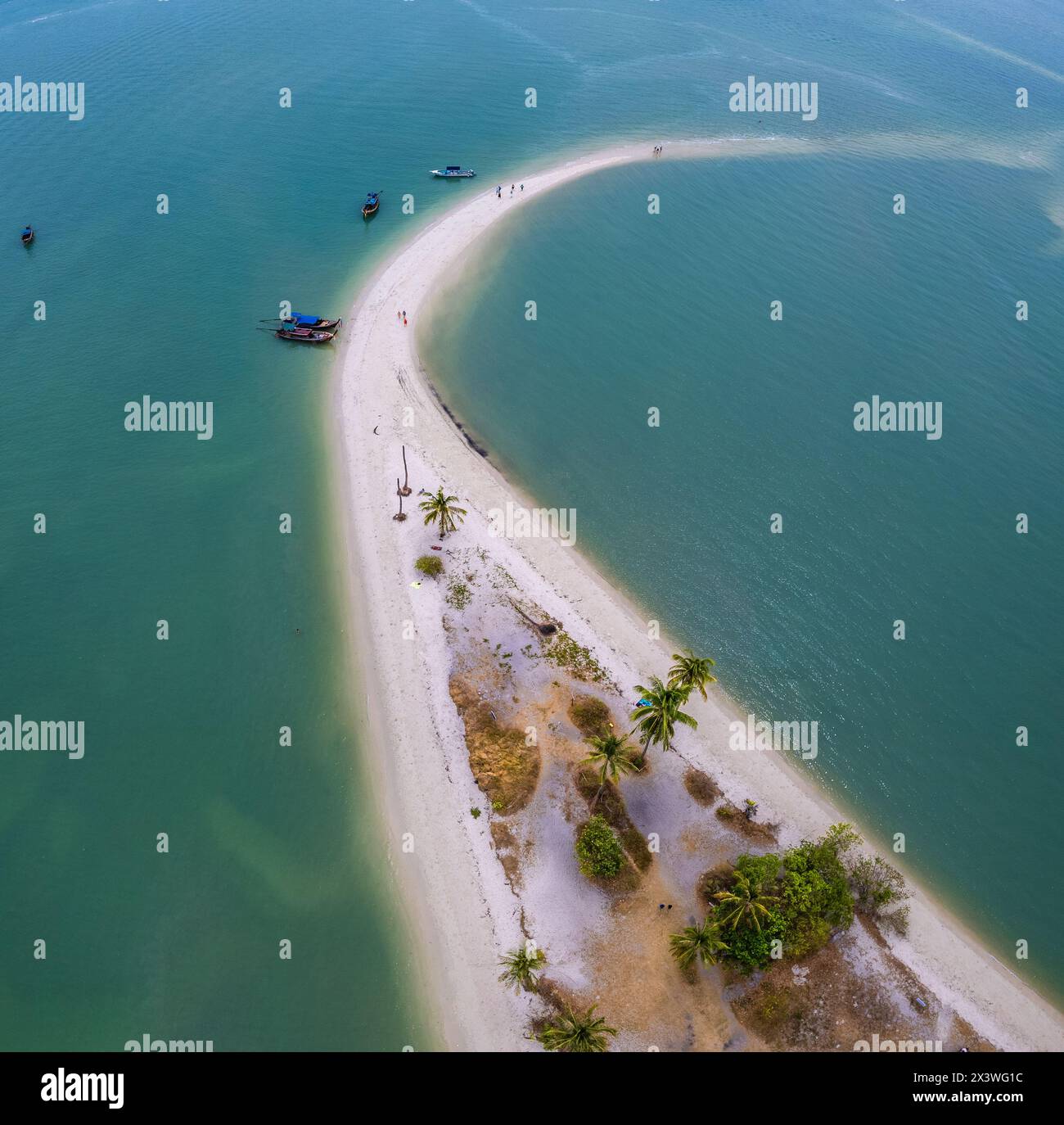 View sandy beach sea laem hi-res stock photography and images - Alamy