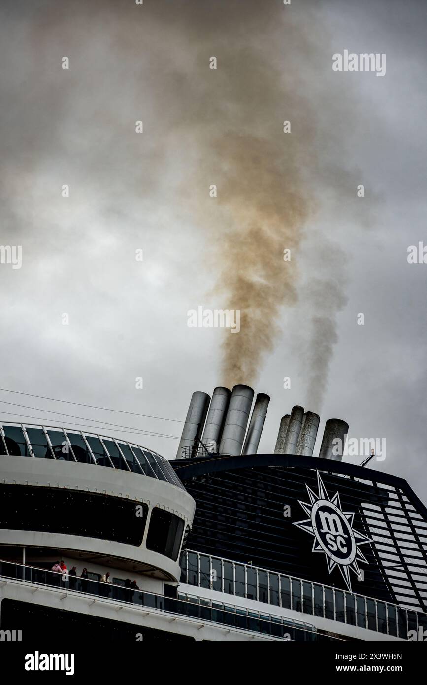 MSC Splendida cruise ship's funnel give off smoke shortly before ...