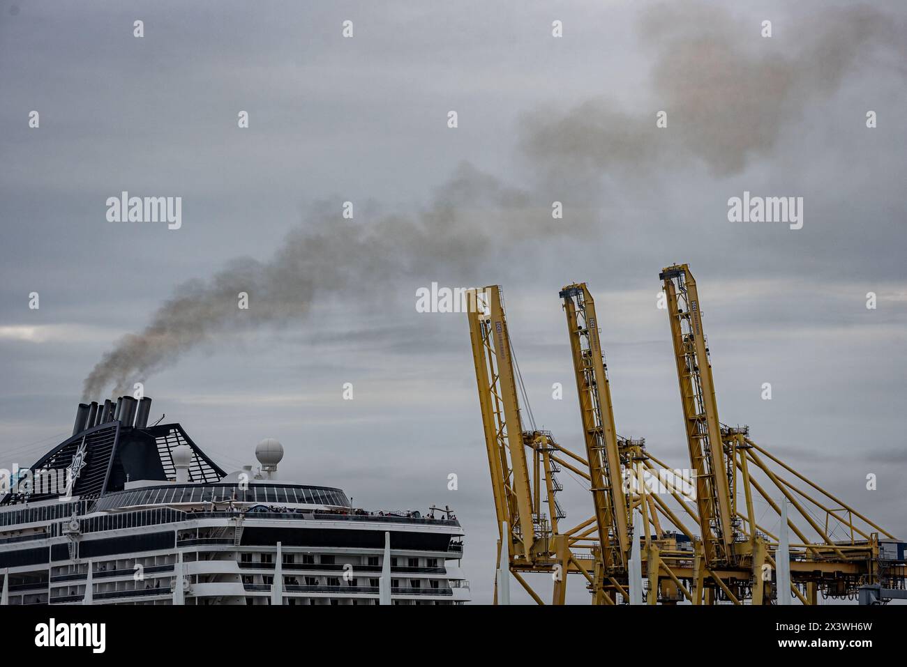 MSC Splendida cruise ship's funnel give off smoke shortly before ...
