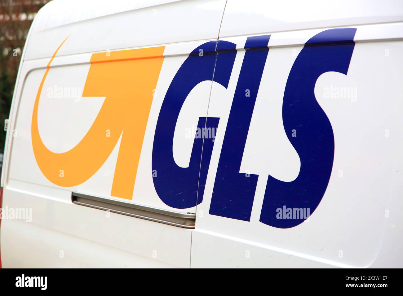 GLS brand logo on a van Stock Photo - Alamy