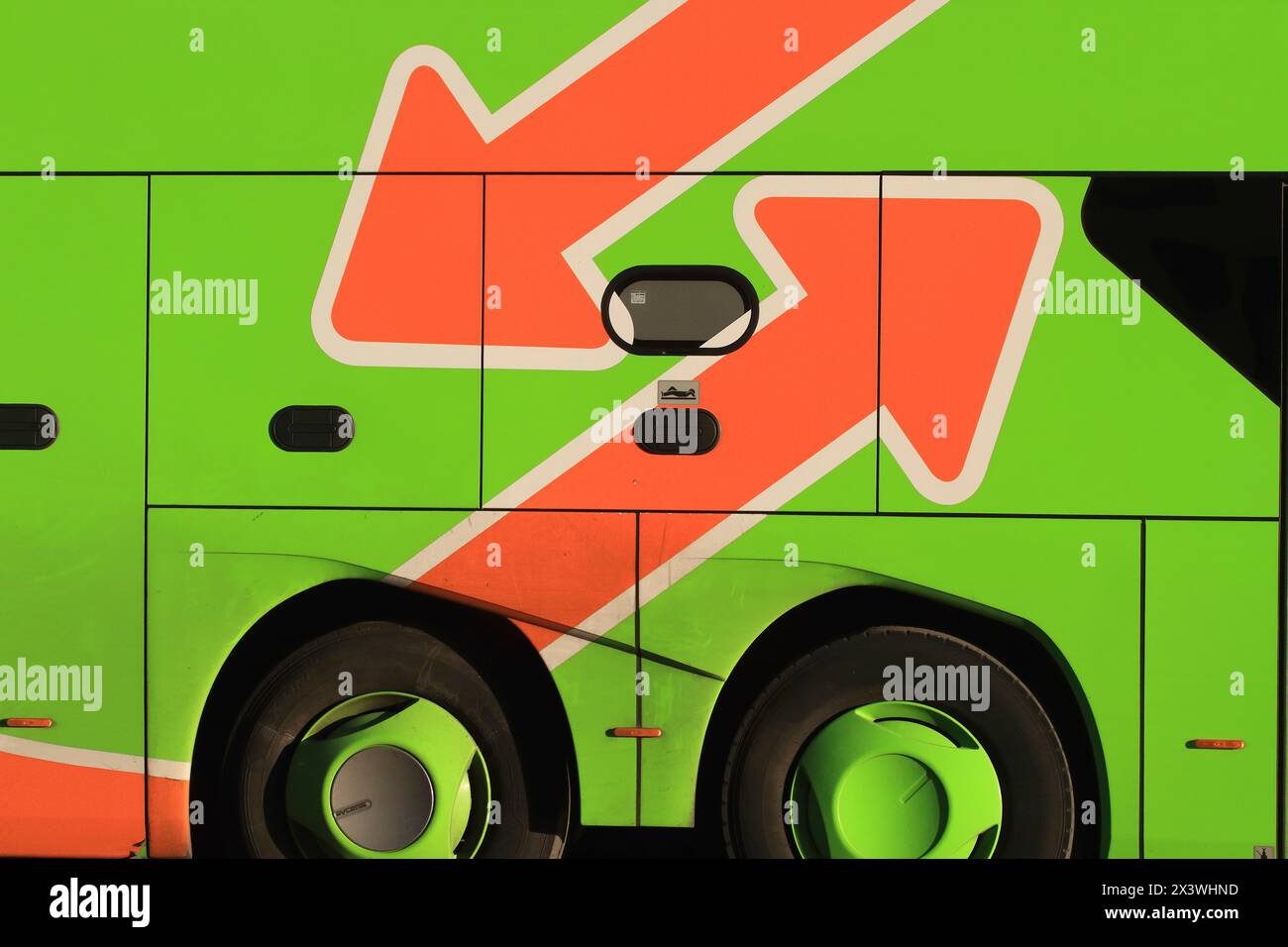 Flixbus logo hi-res stock photography and images - Alamy