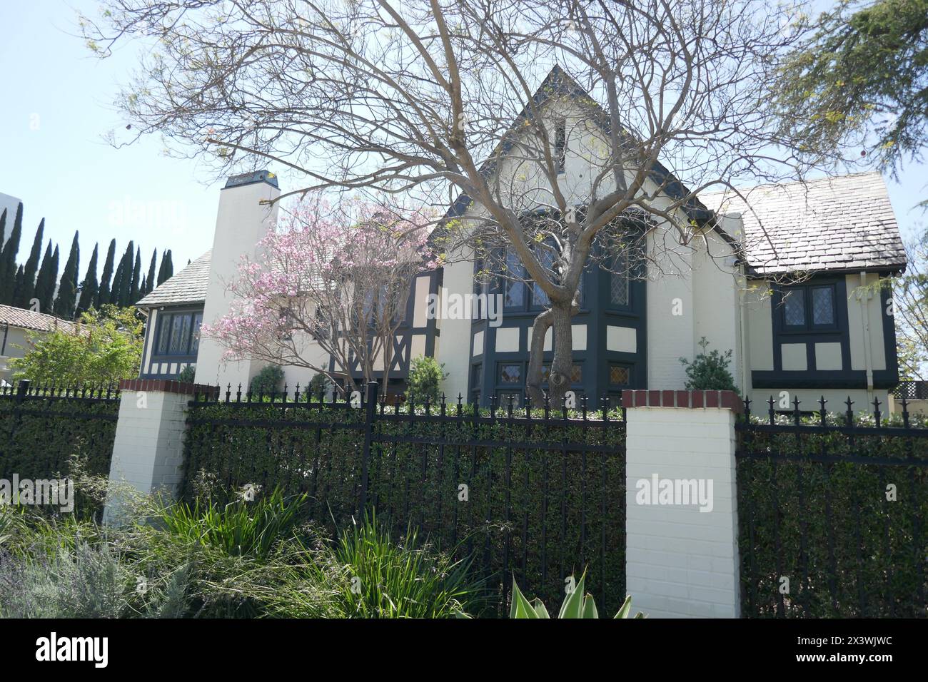 Los Angeles, California, USA 28th April 2024 The Getty House, official ...