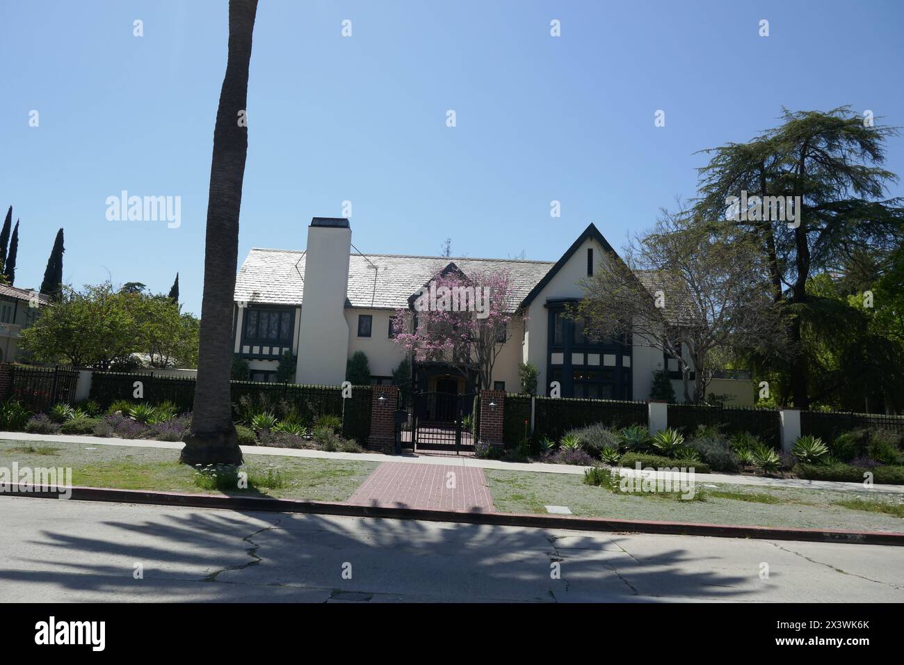 Los Angeles, California, USA 28th April 2024 The Getty House, official ...