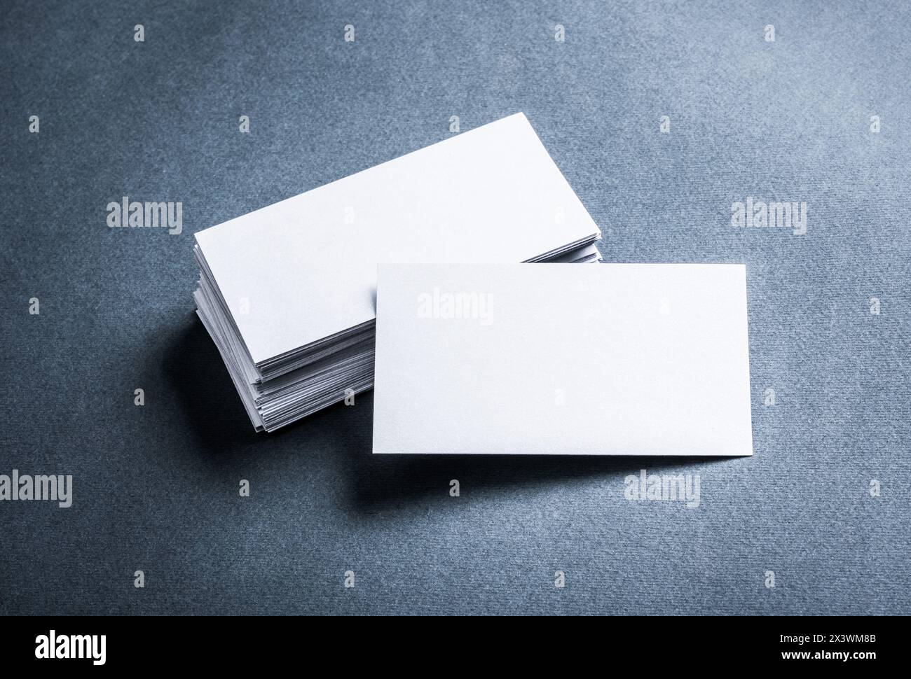 Two blank white business cards hi-res stock photography and images - Alamy