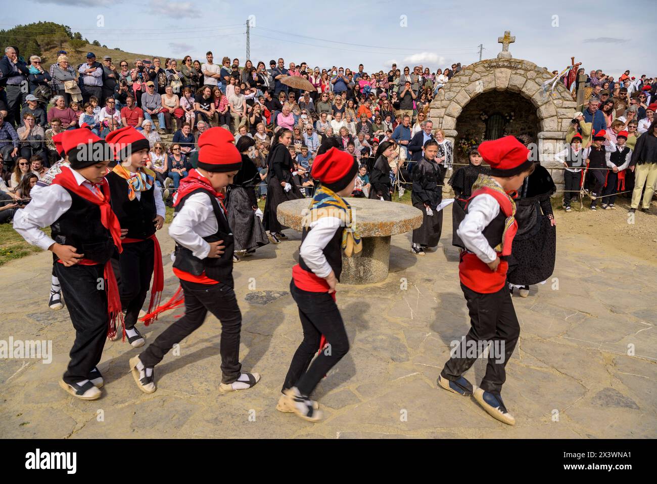 Niños de pascua hi-res stock photography and images - Alamy