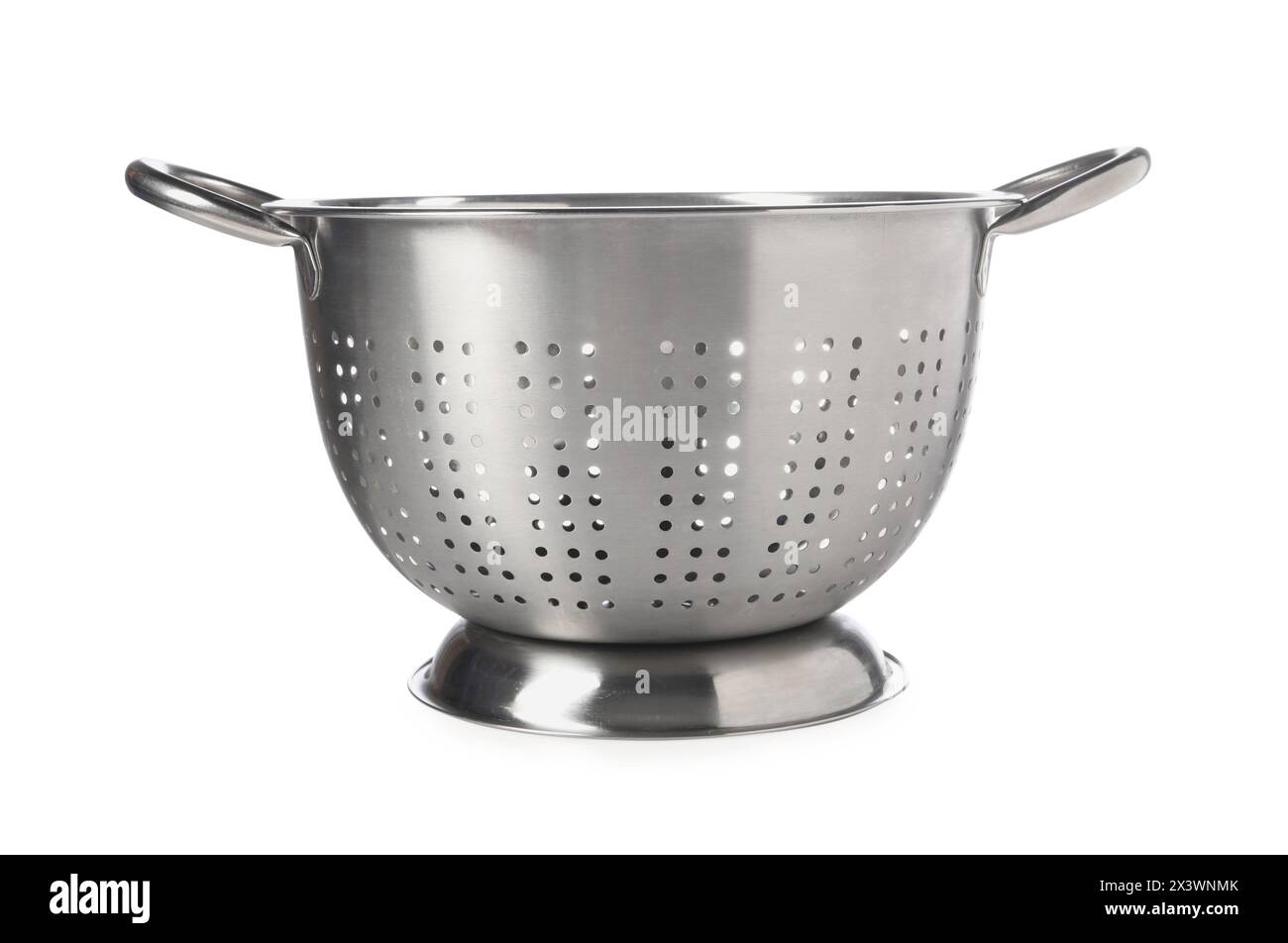 One clean empty colander isolated on white Stock Photo - Alamy