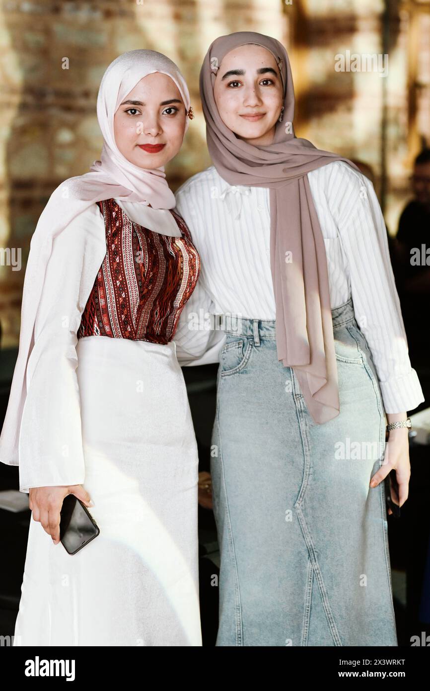 Somali girls hi-res stock photography and images - Alamy