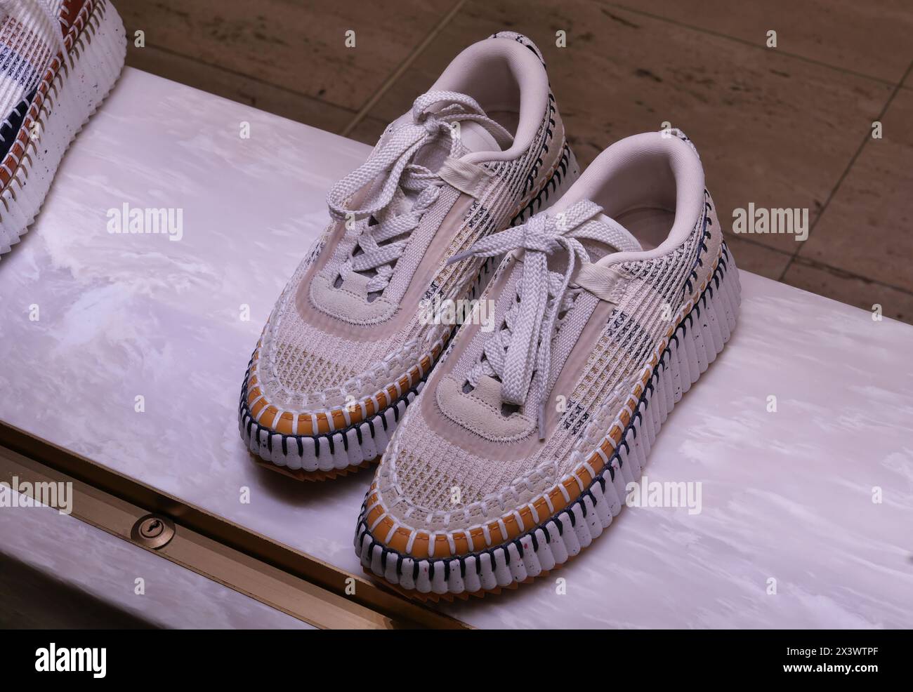 CHLOE' SHOES FOR WOMEN ON DISPLAY INSIDE THE FASHION STORE Stock Photo ...