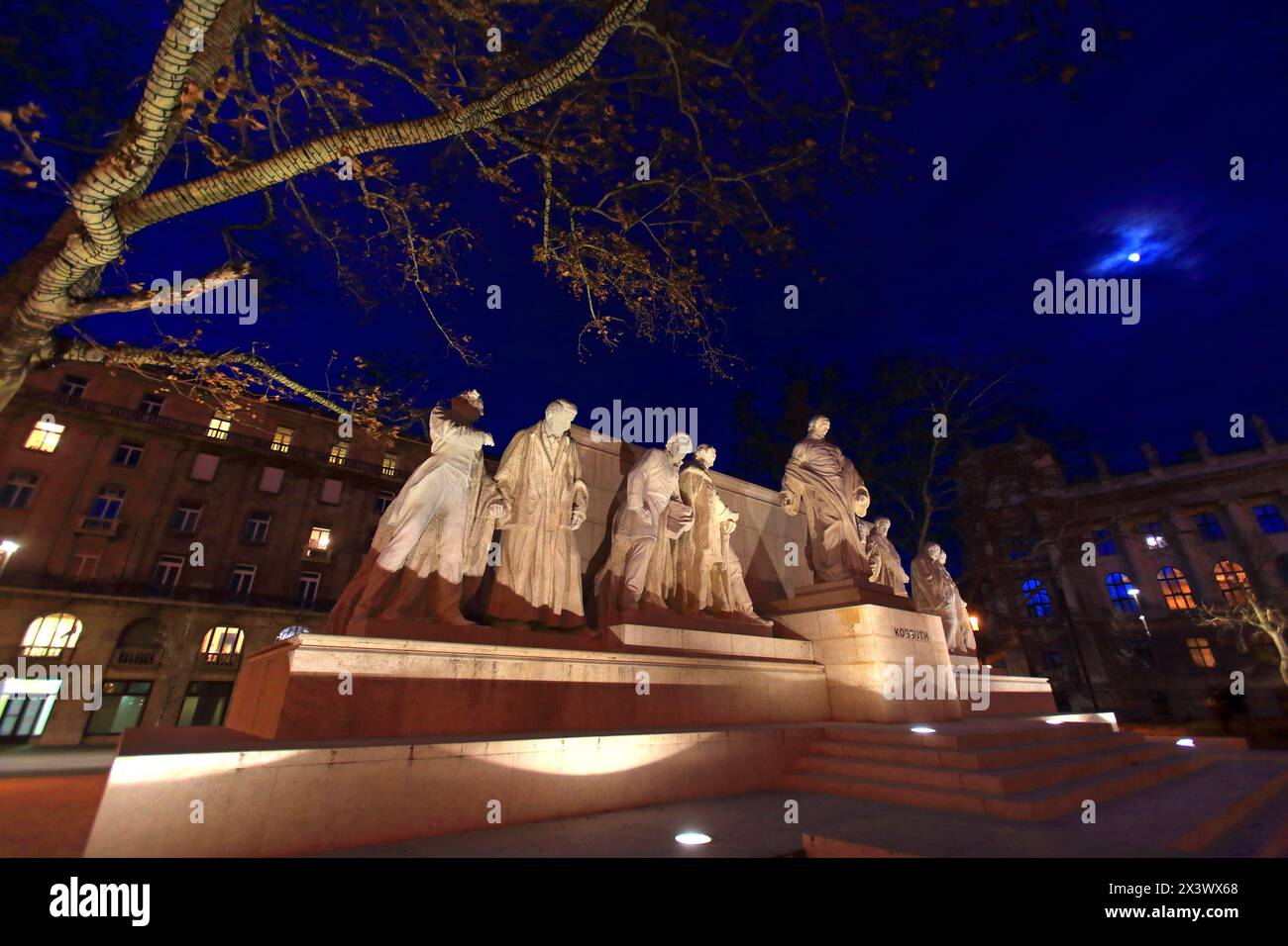 Outdoor memorial lighting hi-res stock photography and images - Alamy