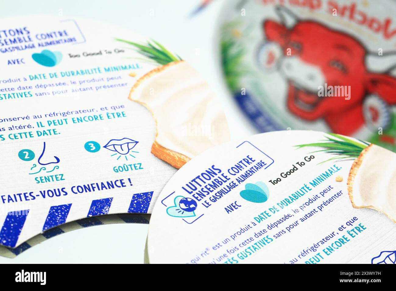 Too good to go" logo in a Vache qui rit box Stock Photo - Alamy