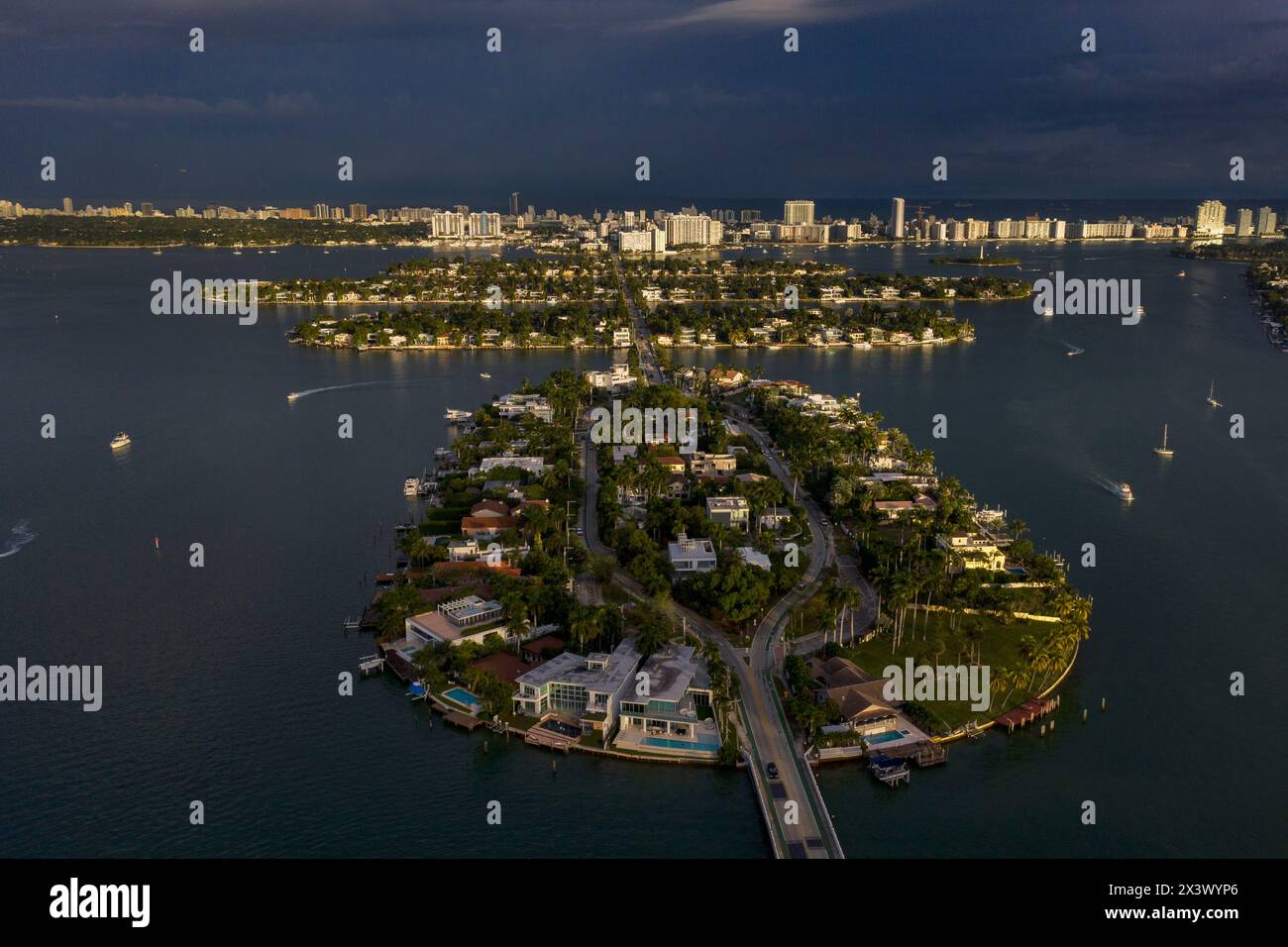 Usa, Florida, Miami. Venetian Islands. Biscayne Bay Stock Photo - Alamy