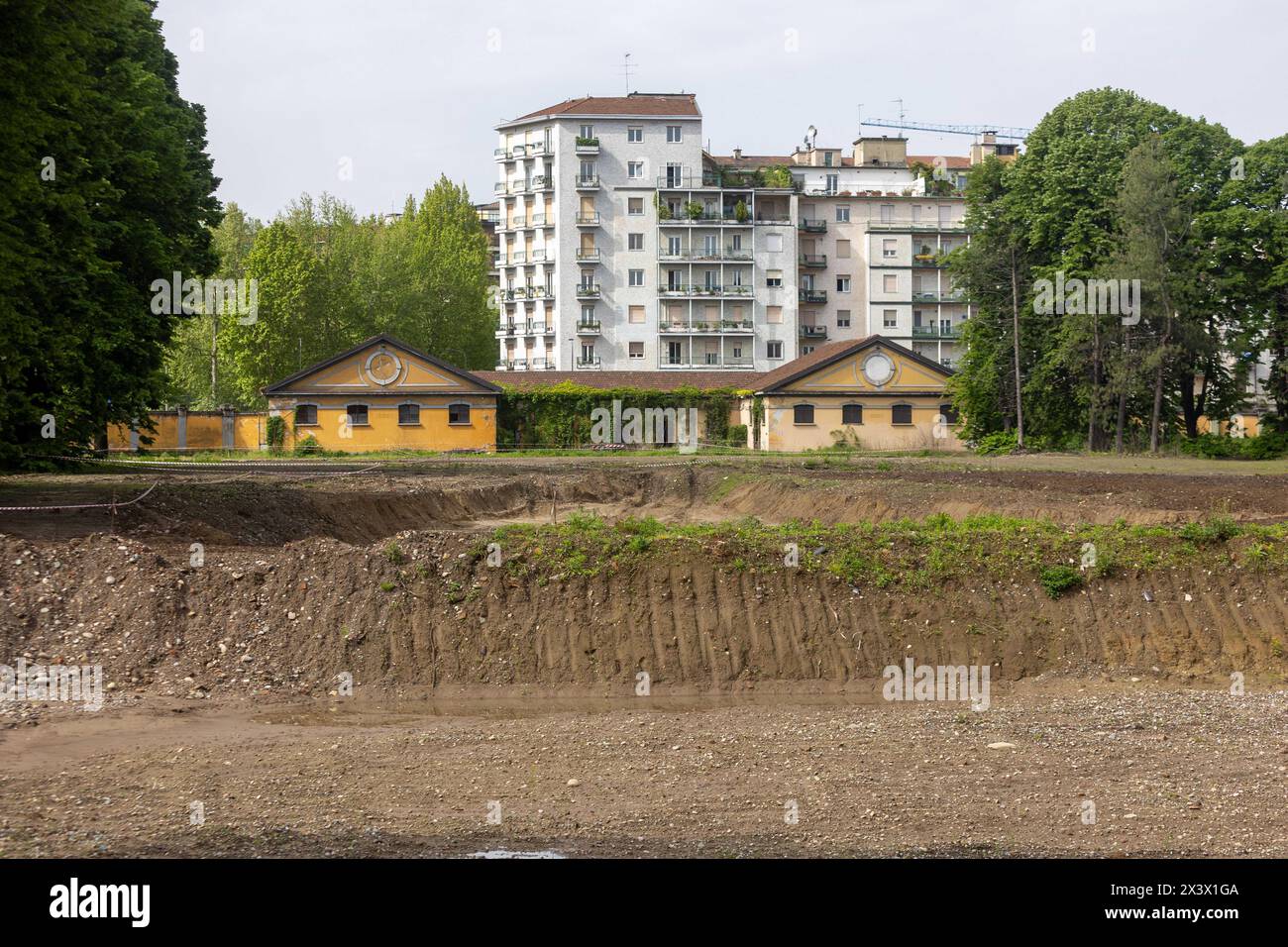 Milano, Italia. 29th Apr, 2024. Sopralluogo al cantiere della Caserma ...