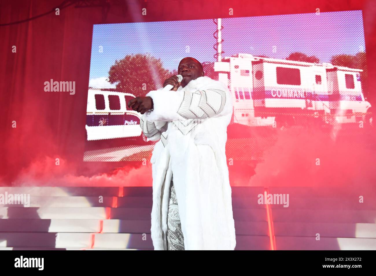 LONDON, ENGLAND - APRIL 28: AKON performing at Eventim Apollo on April ...