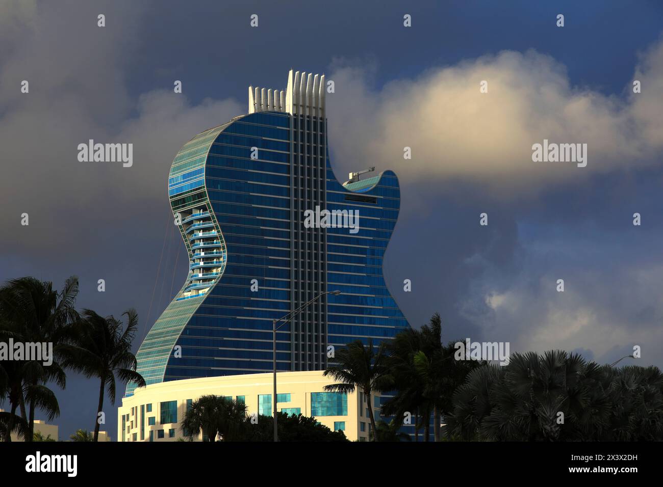 Hollywood hard rock hotel casino hi-res stock photography and images ...