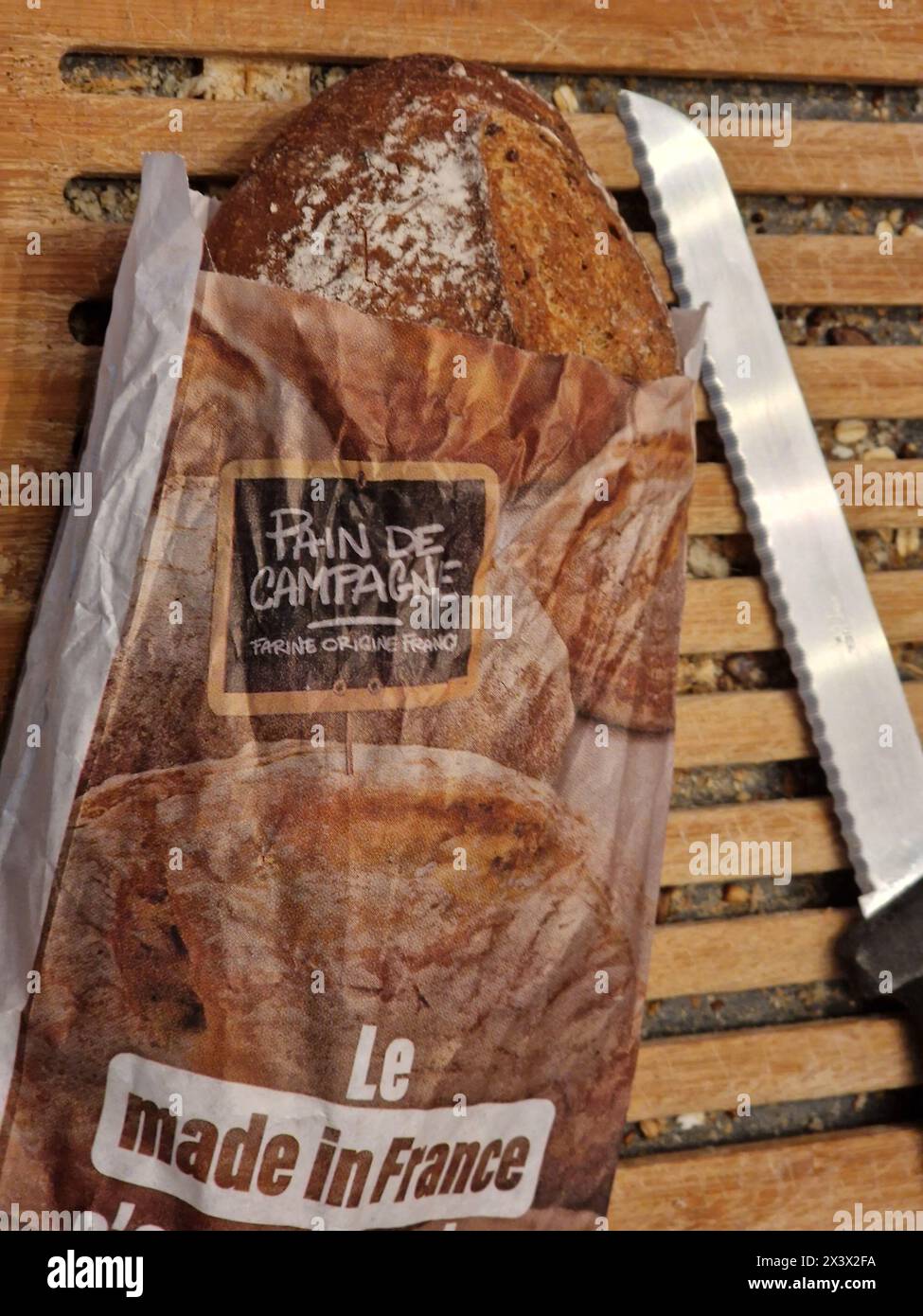 Carte bleue hi-res stock photography and images - Alamy