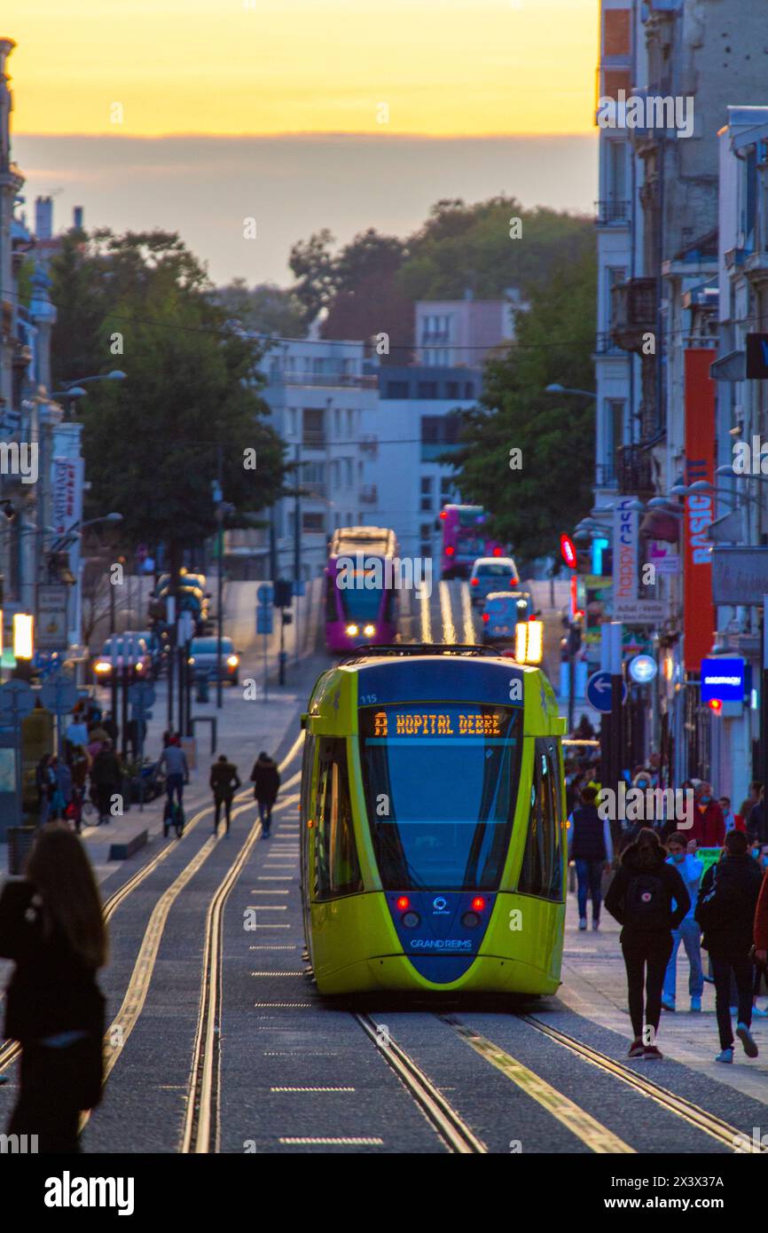 Europe, France, Grand-Est, Reims. Tram in the city center Stock Photo ...