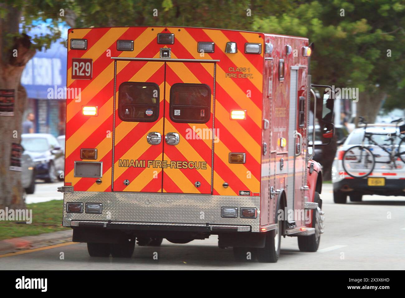 Fire rescue ambulance hi-res stock photography and images - Alamy