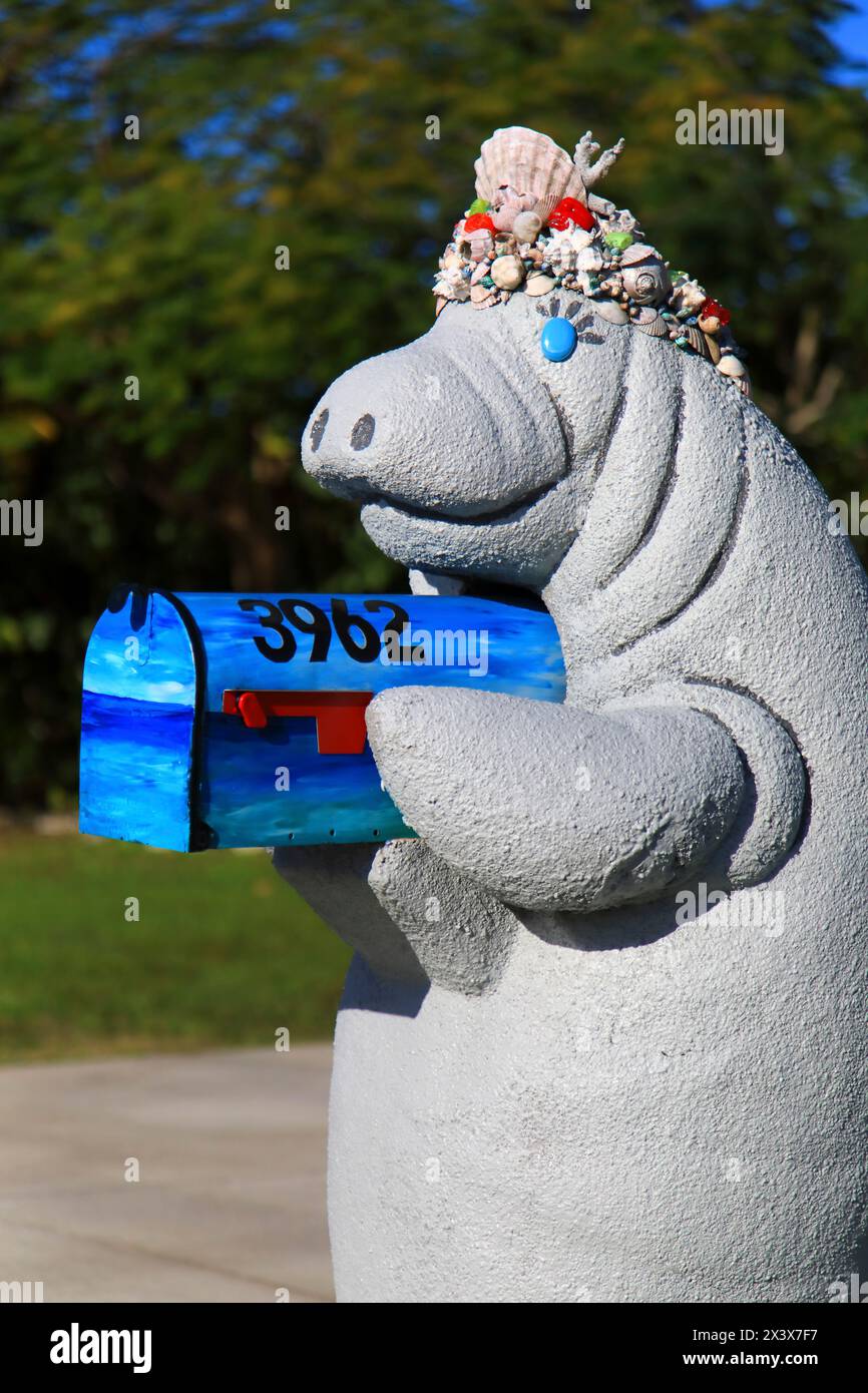 Sirenien hi-res stock photography and images - Alamy