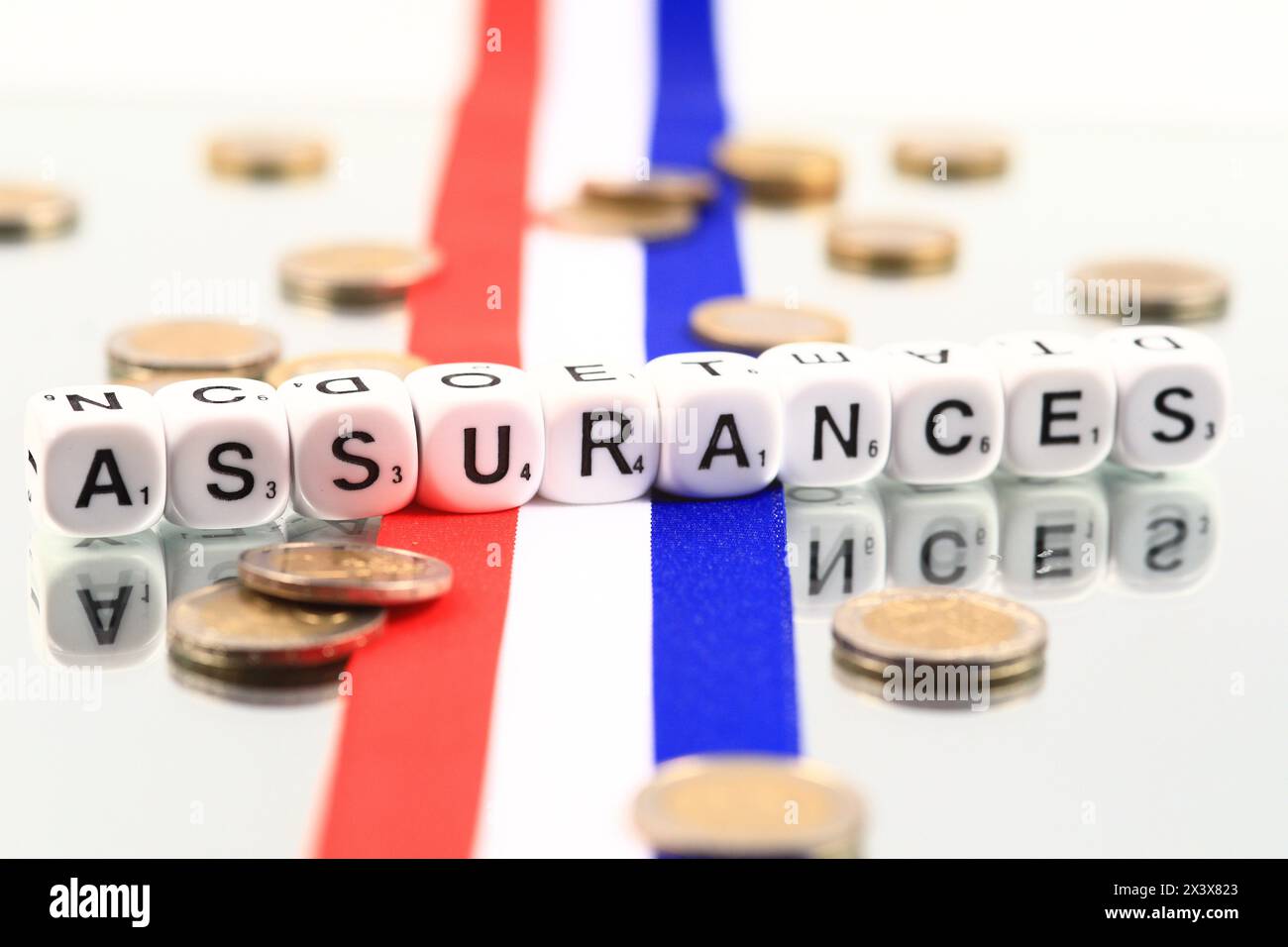 Banking and insurance sector hi-res stock photography and images - Alamy