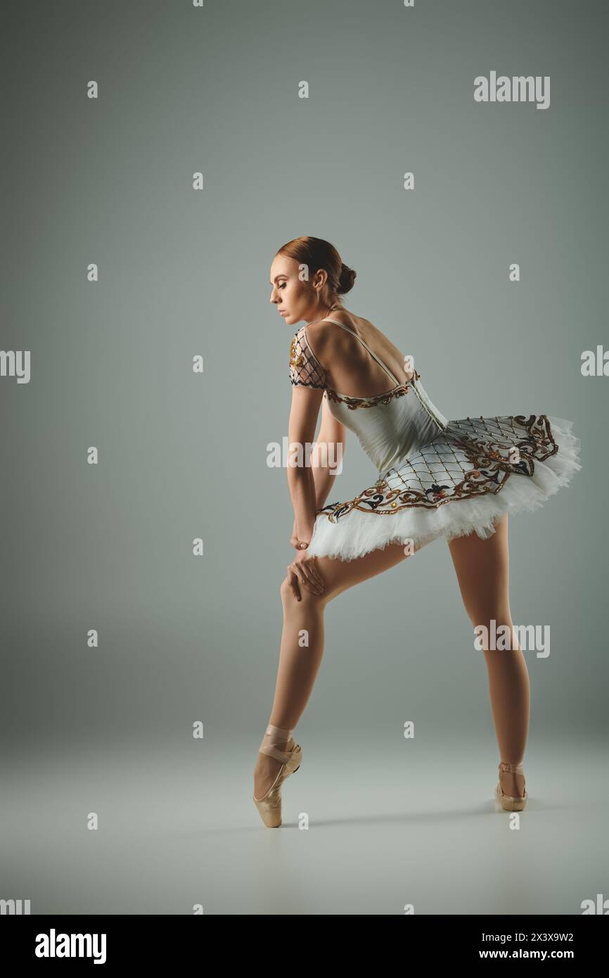Ballerina poses hi-res stock photography and images - Alamy