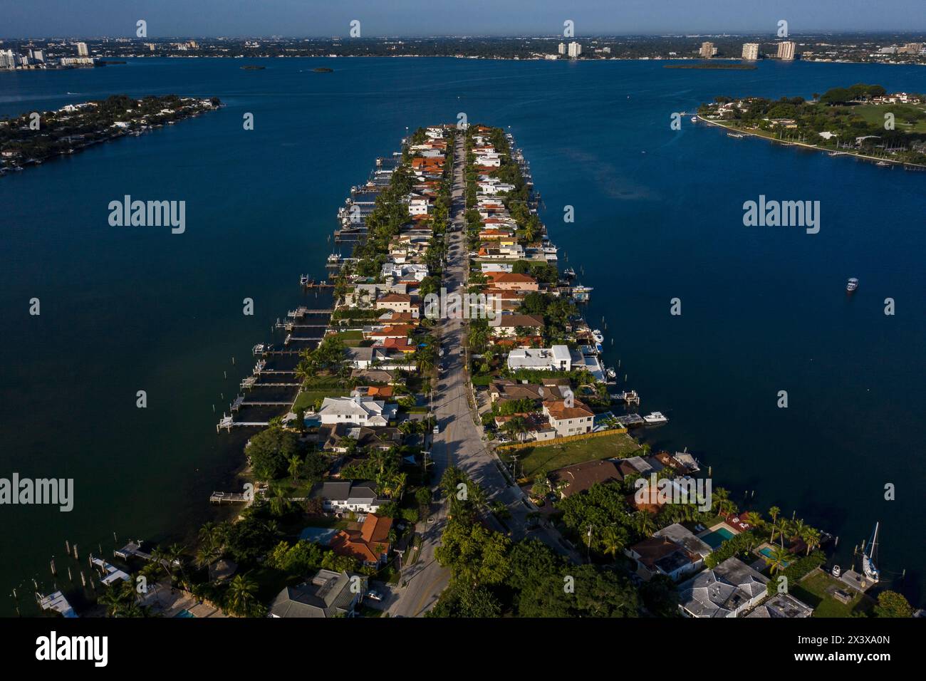 Usa florida miami villa hi-res stock photography and images - Alamy