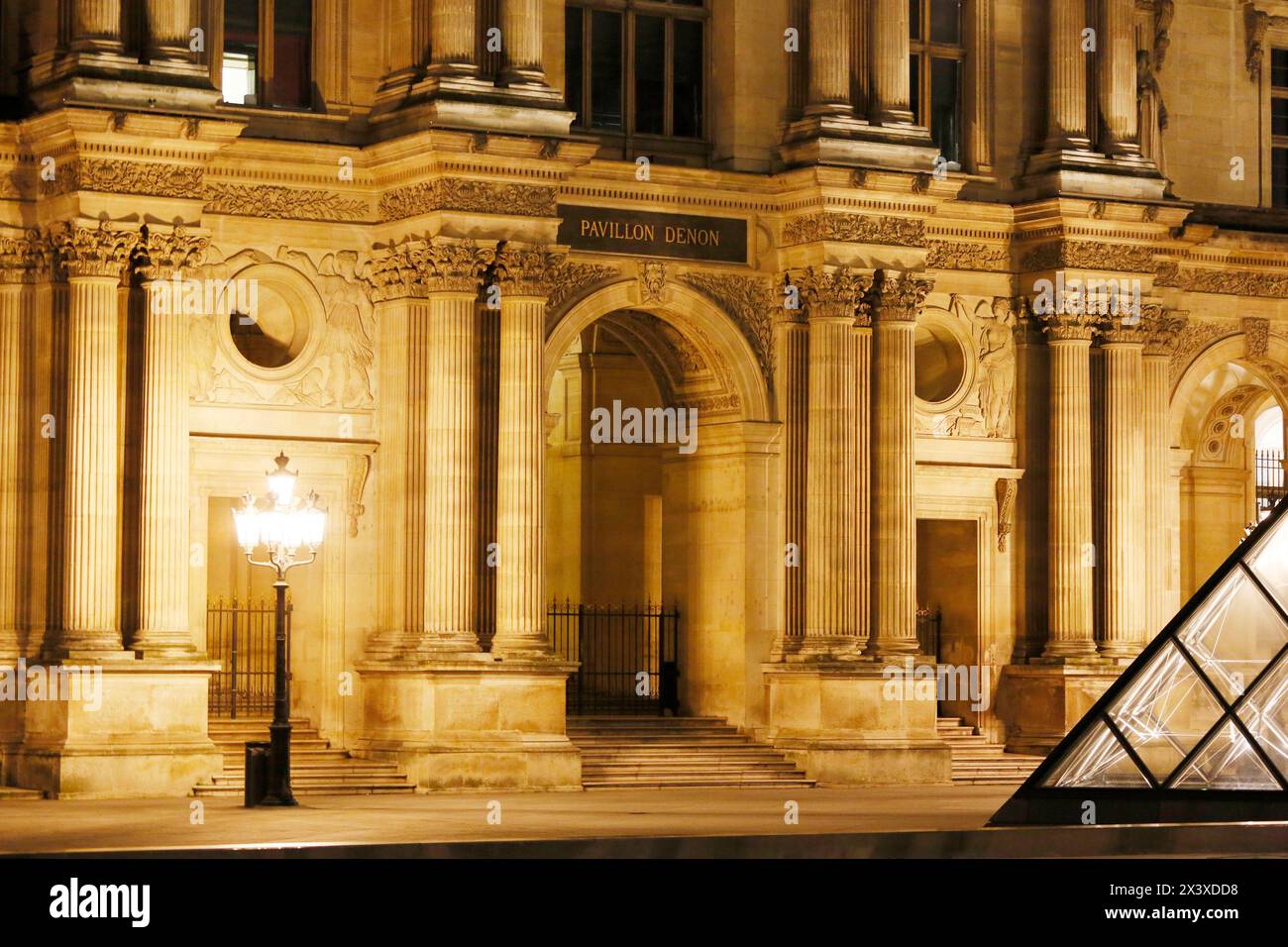 Paris. 1st district. Louvre Museum by night. Facade of the Denon ...