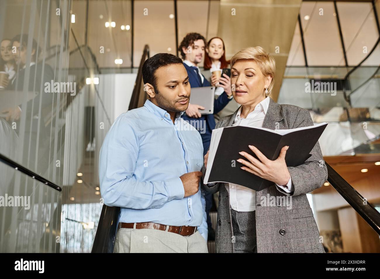 One man woman show hi-res stock photography and images - Alamy