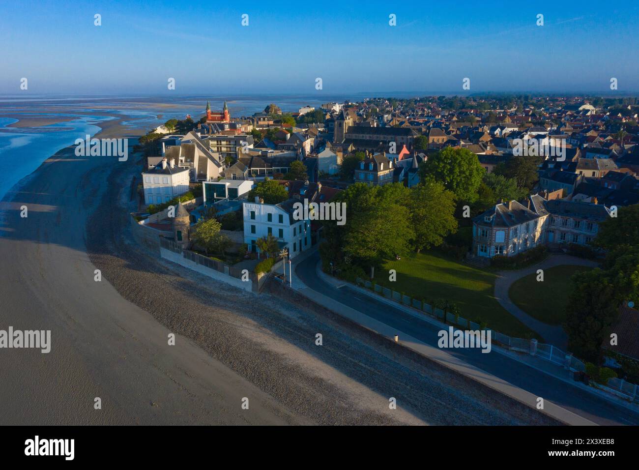 France, Hauts de France, Somme. Somme Baie. Le Crotoy Stock Photo - Alamy