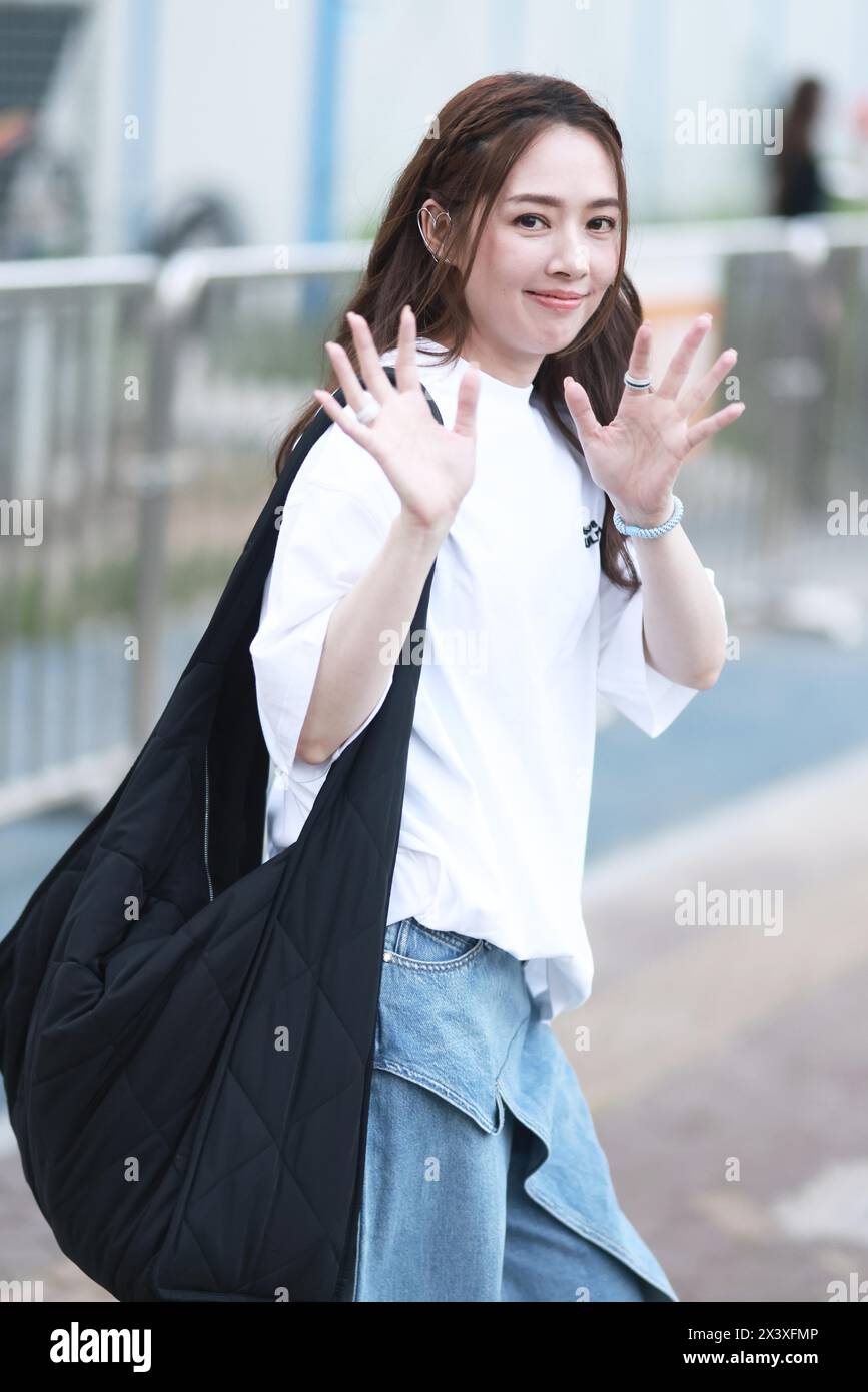 Taiwanese actress and model Kuo Bea-ting appears in Changsha City ...