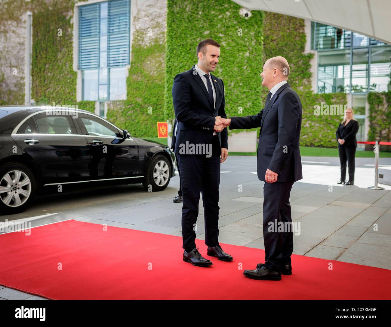 (RL) Olaf Scholz, Federal Chancellor, and Milojko Spajic, Prime ...