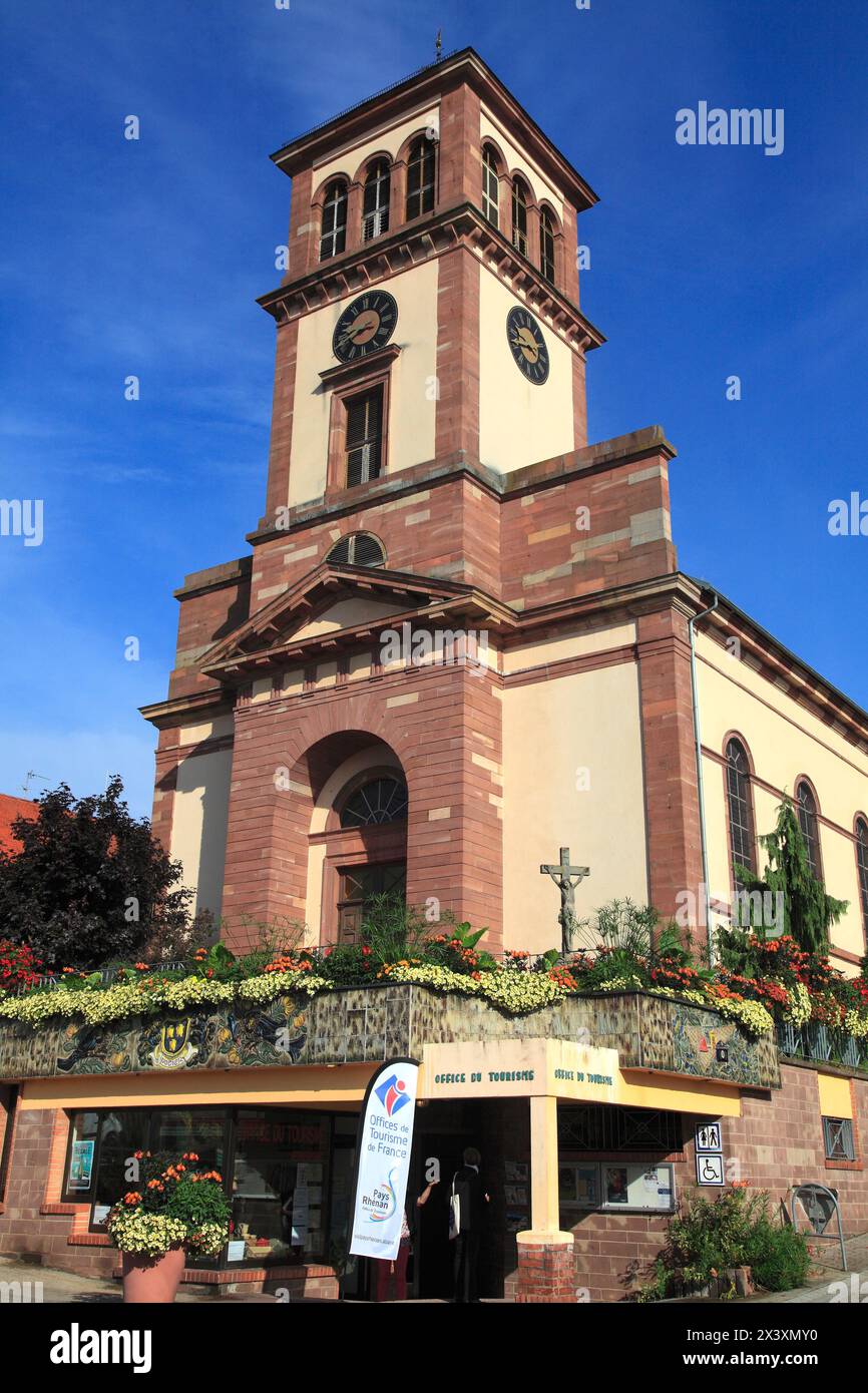 France, Grand-Est, Bas Rhin (67) Alsace, Soufflenheim church Stock ...