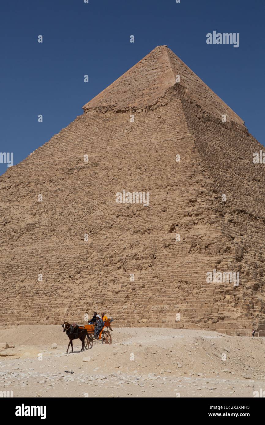 Tourists in Horsecart, Pyramid of Khafre (also called Chephren ...