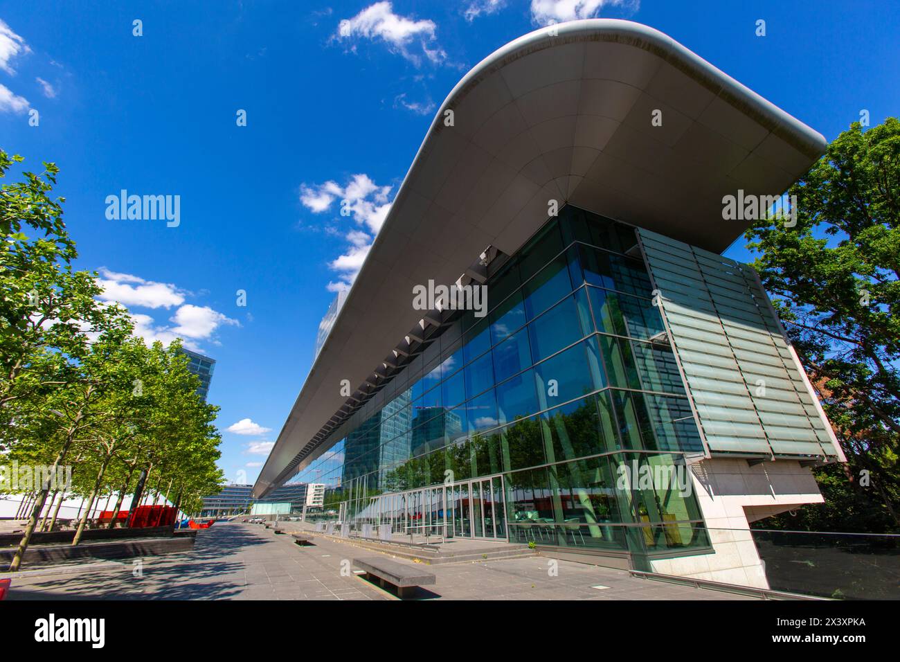 Convention center luxembourg hi-res stock photography and images - Alamy