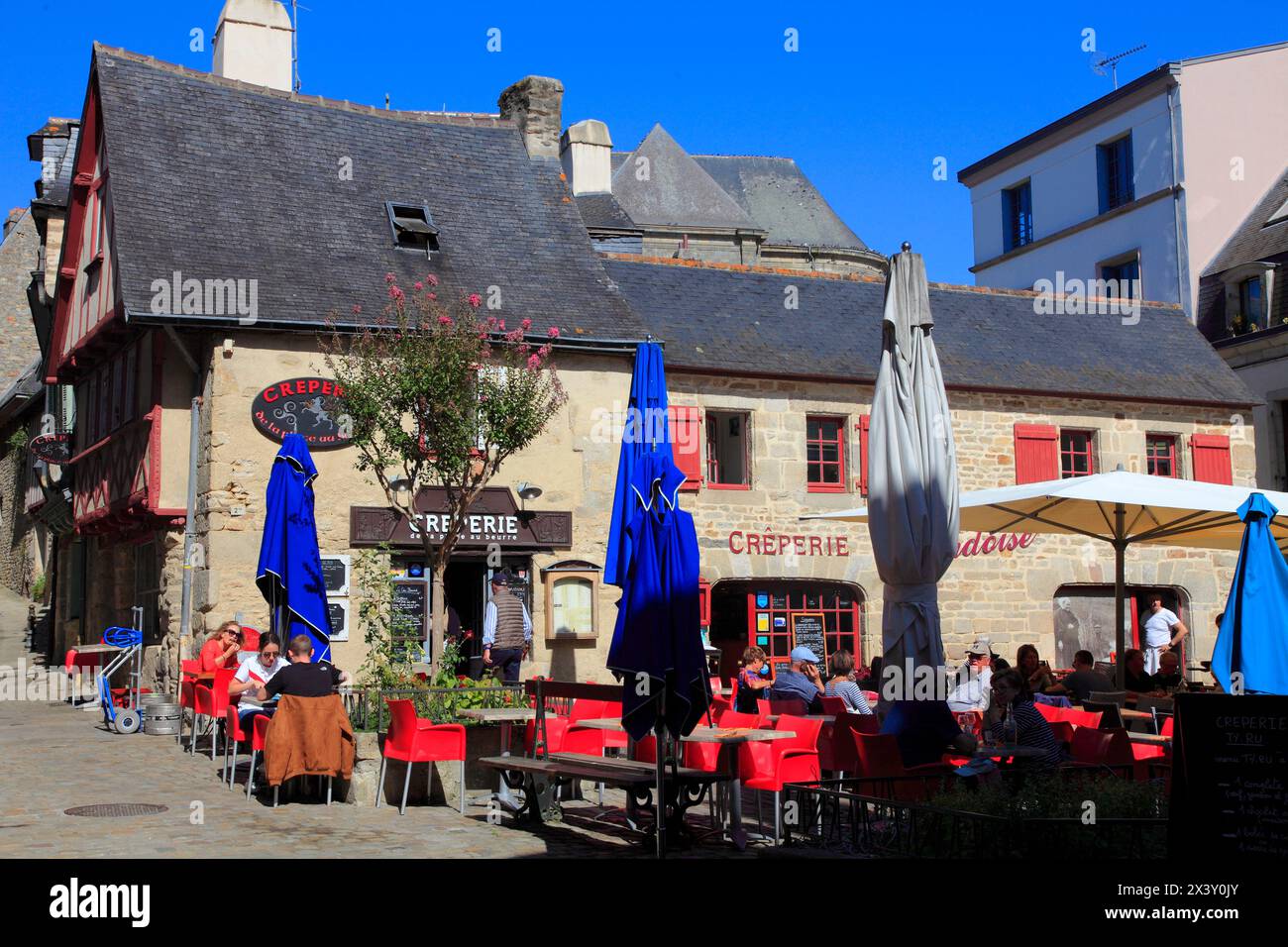 France, Brittany, Finistere department (29), Quimper, au Beurre square ...