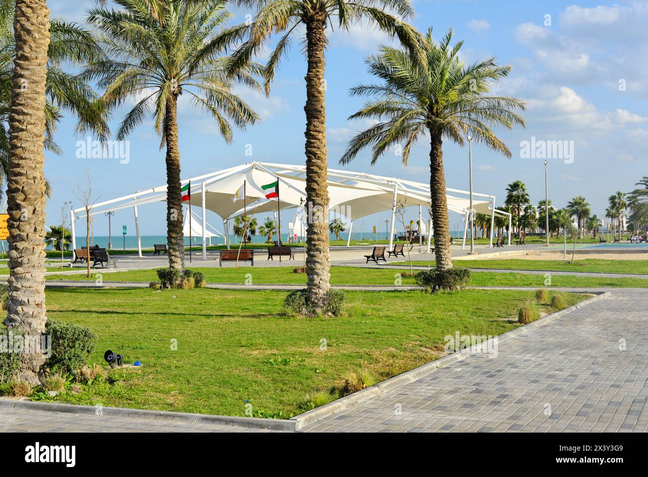Salmiya buildings hi-res stock photography and images - Alamy