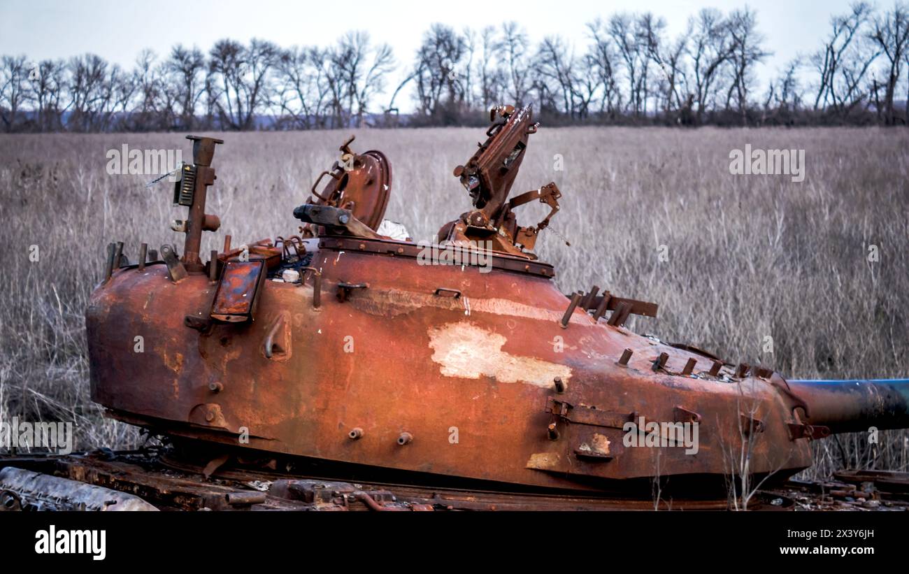 Russian tank destroyed in the Battle of Izyum, The Russian army has ...
