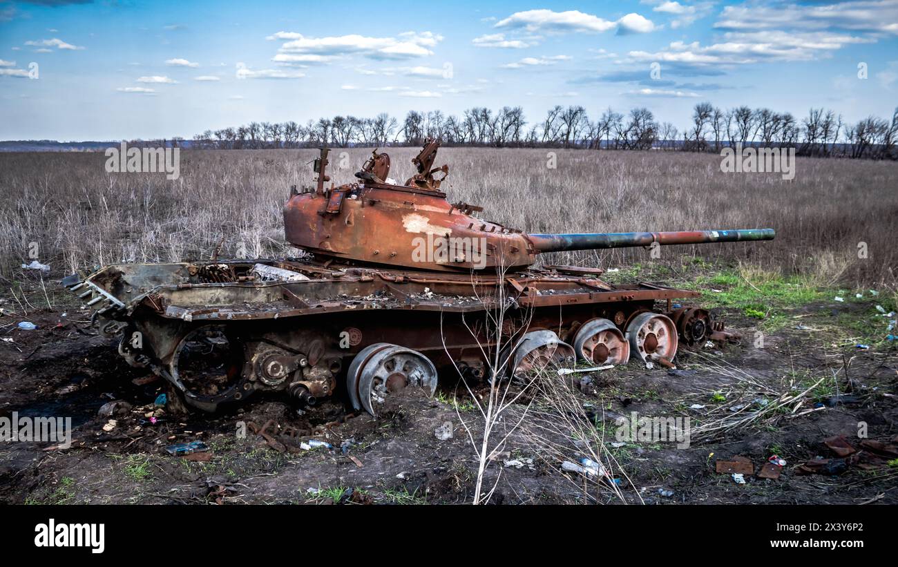 Russian tank destroyed in the Battle of Izyum, The Russian army has ...