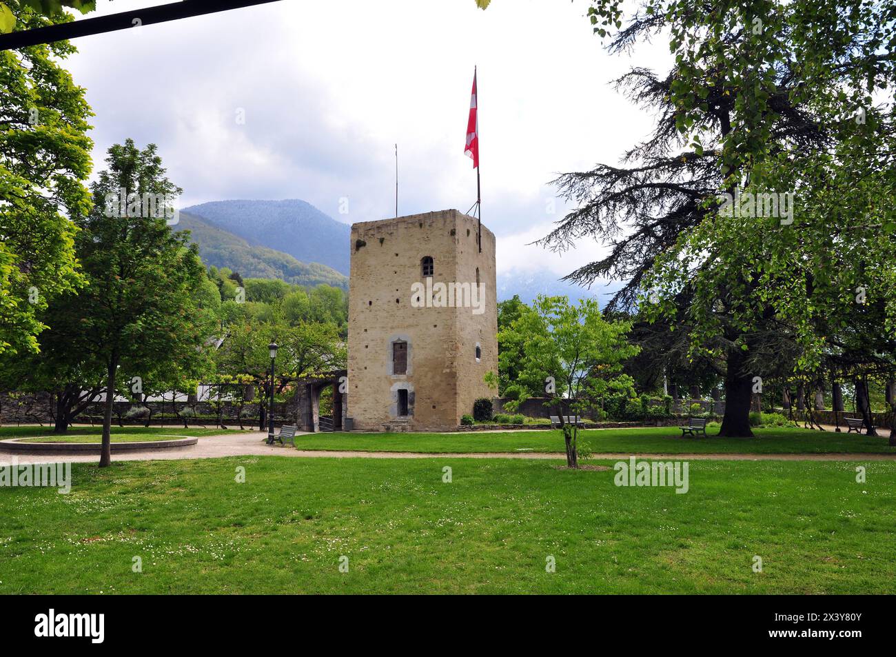 Ancient saracen tower of the medieval town of Conflans Stock Photo - Alamy