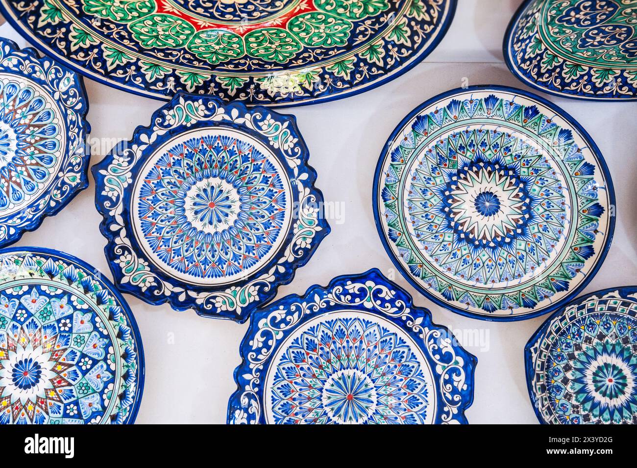 Uzbek handmade ceramic plate with hand-painted Islamic pattern in ...