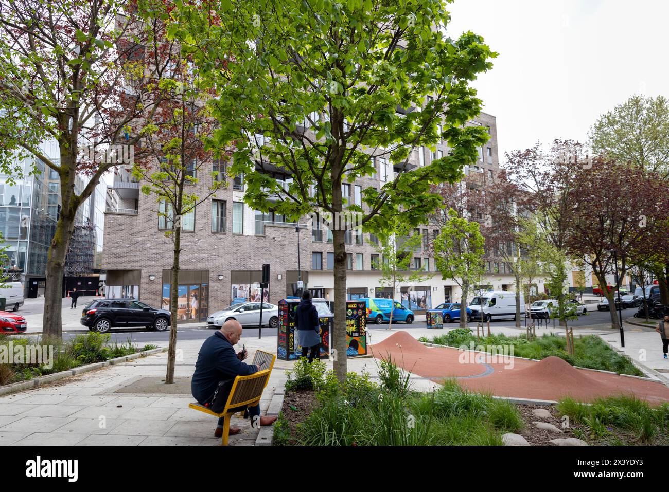 Fleet Valley Pocket Park, WC1 Designed to capture surface water flow in ...