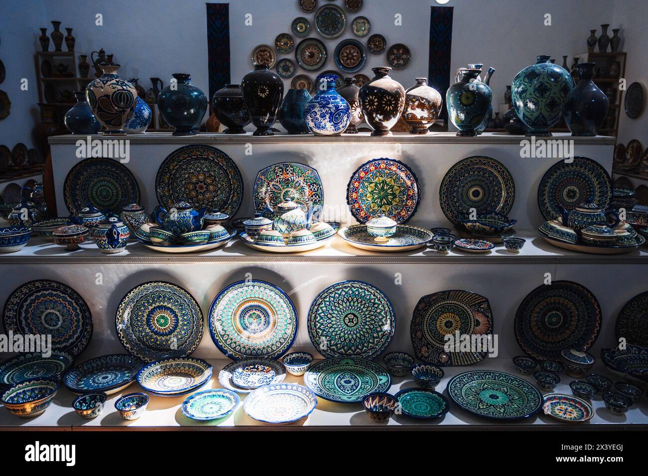 Asian patterns hi-res stock photography and images - Alamy