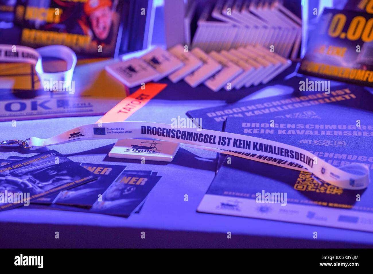 International offense hi-res stock photography and images - Alamy