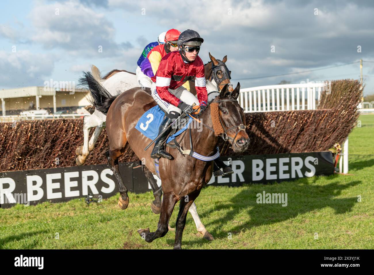Third race at Wincanton, Handicap Chase, Thursday 20th January 2022 ...