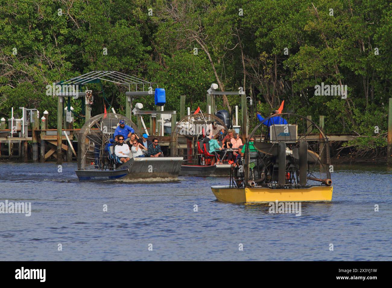 Airboat everglades national park hi-res stock photography and images ...