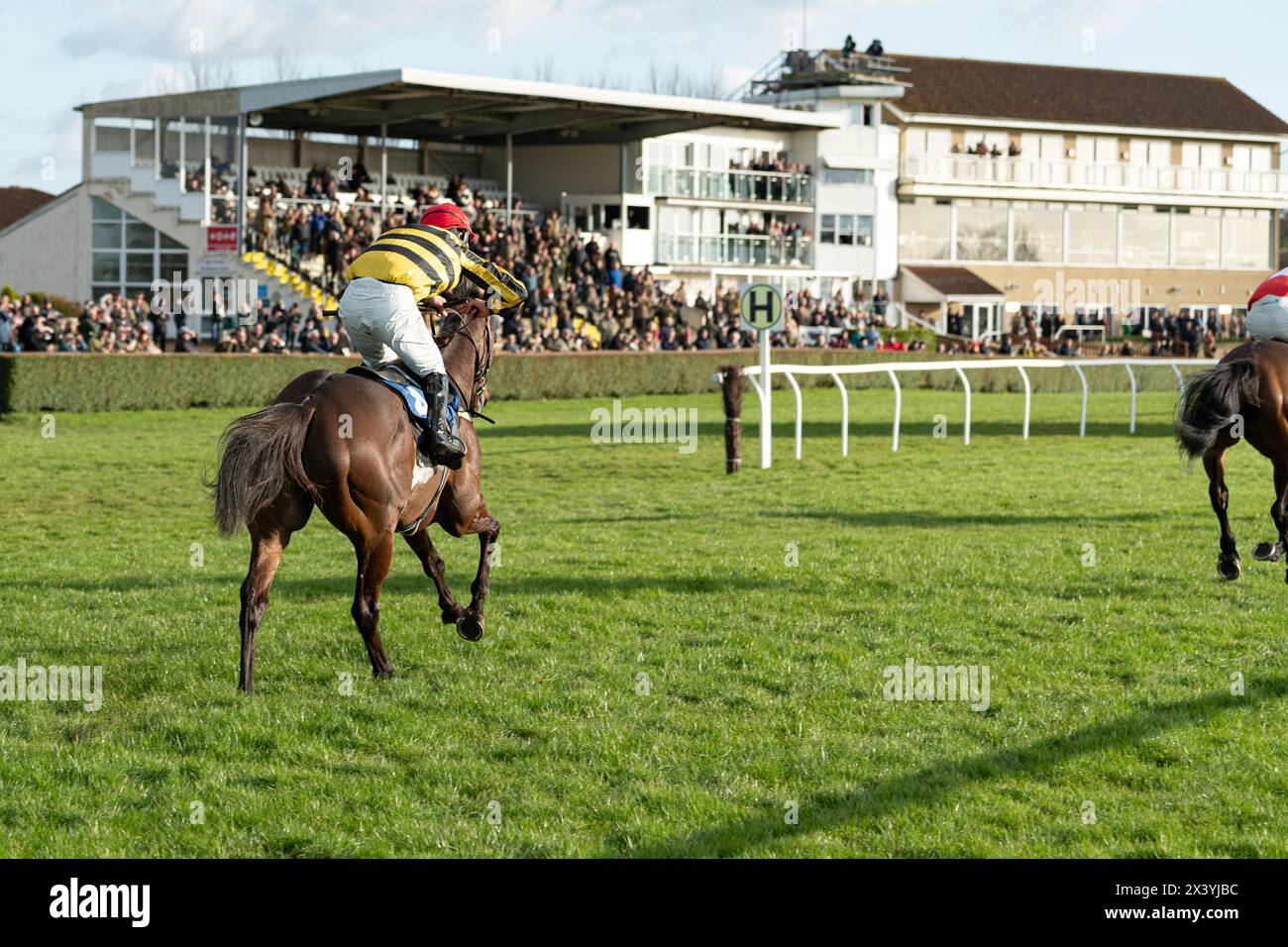 Third race at Wincanton, Handicap Chase, Thursday 20th January 2022 ...